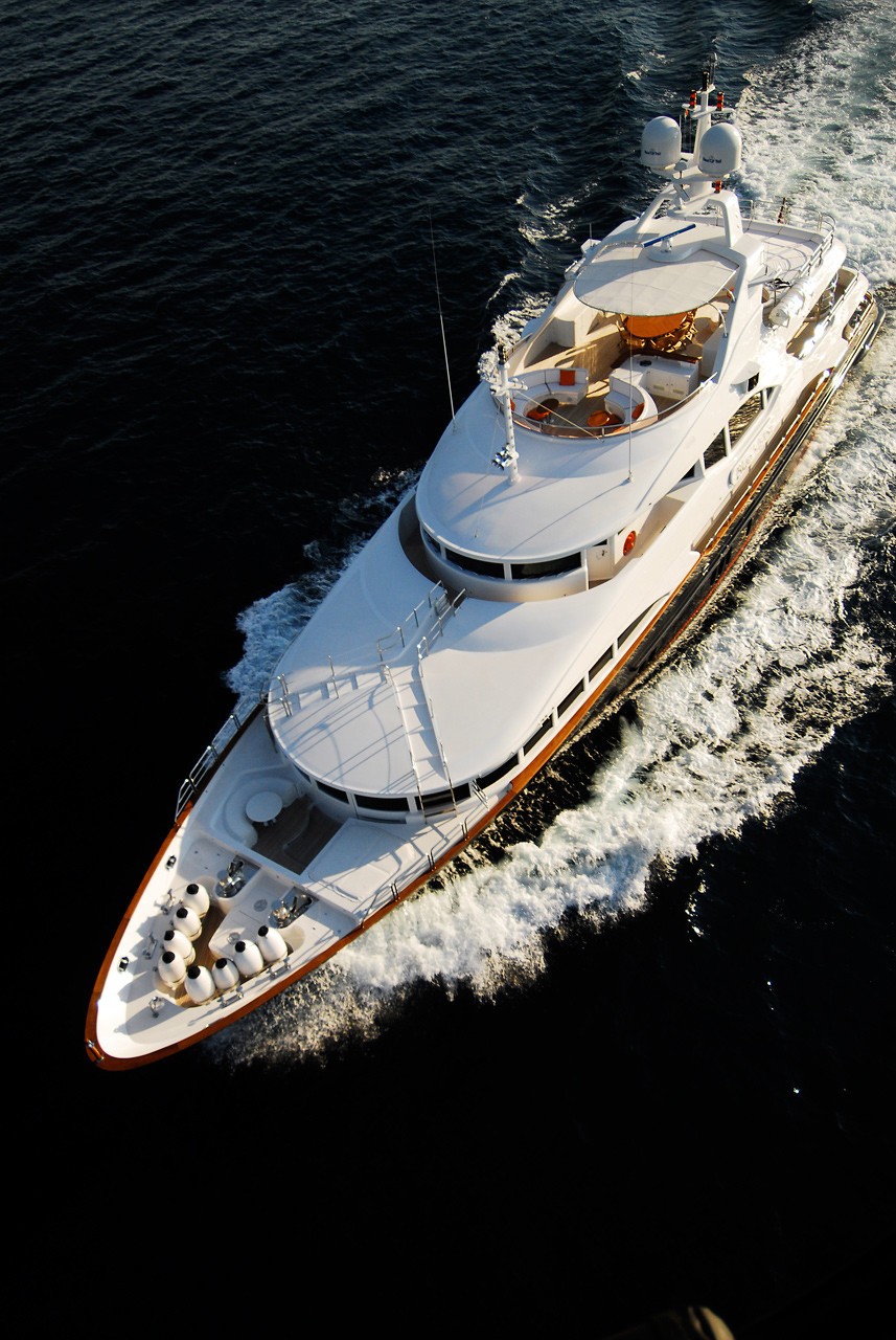 Yacht BLUE VISION, Benetti Yachts | CHARTERWORLD Luxury Superyacht Charters